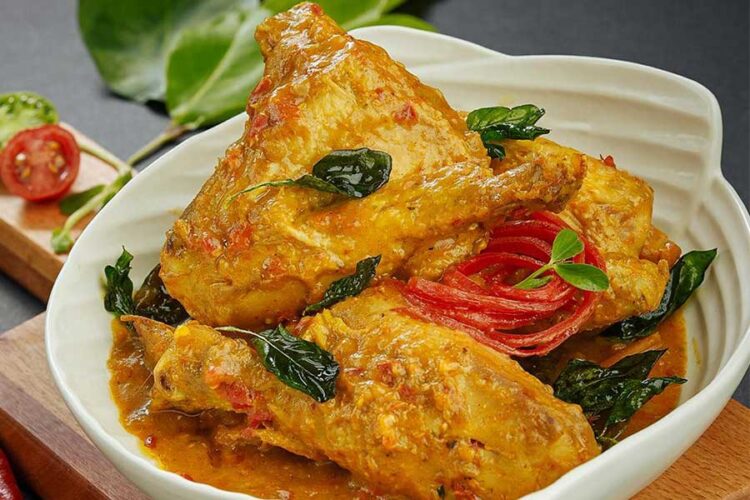 12 Makanan Khas Manado yang Terkenal Enak Wajib Dicoba