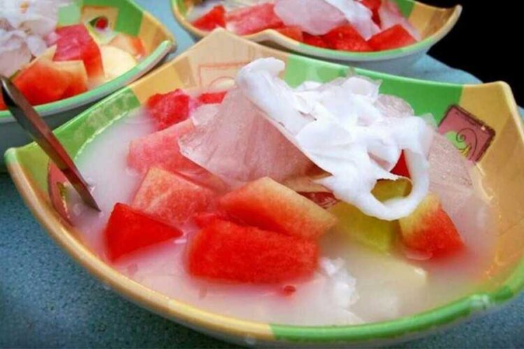 12 Makanan Khas Manado yang Terkenal Enak Wajib Dicoba